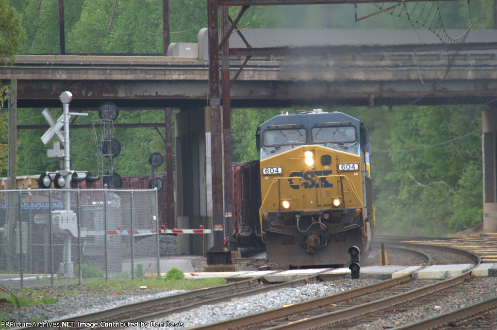 CSX AC60CW 604 leads Q438